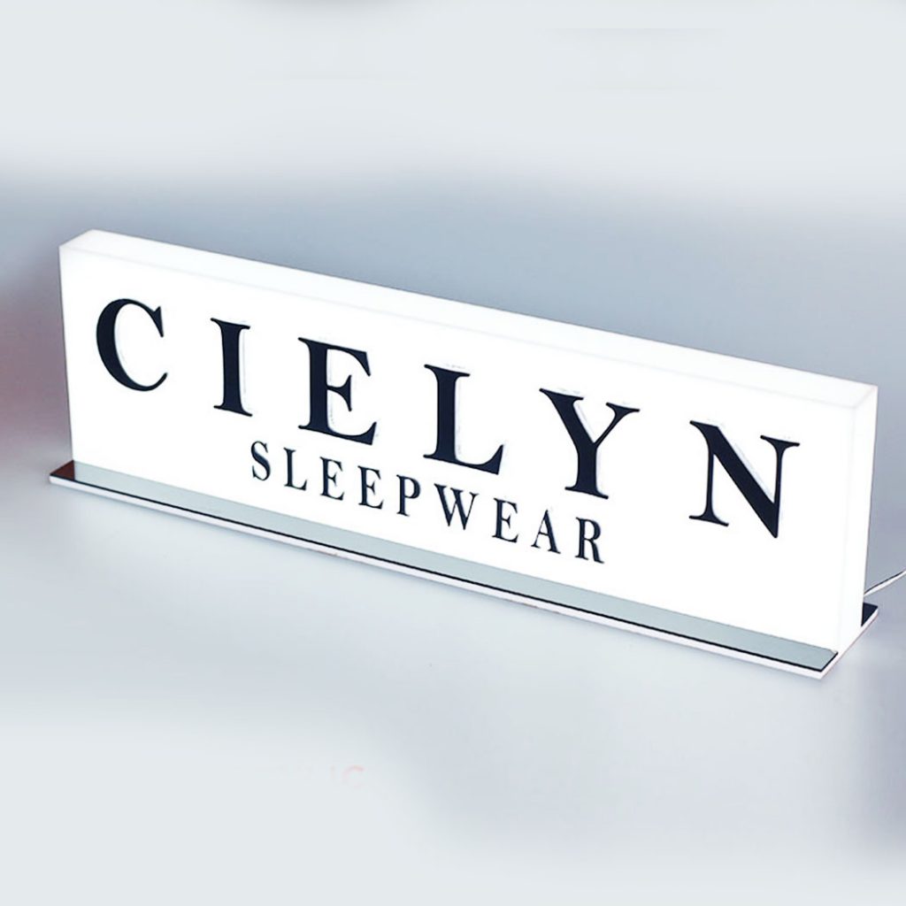 Beda nya Neon box dan Letter Sign / Huruf Timbul ? - Akrilik Display ...