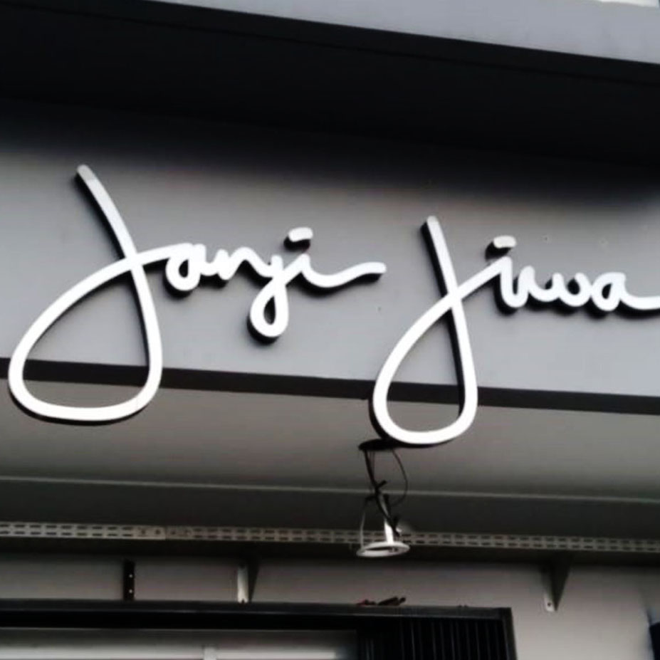 Beda nya Neon box dan Letter Sign / Huruf Timbul ? - Akrilik Display ...